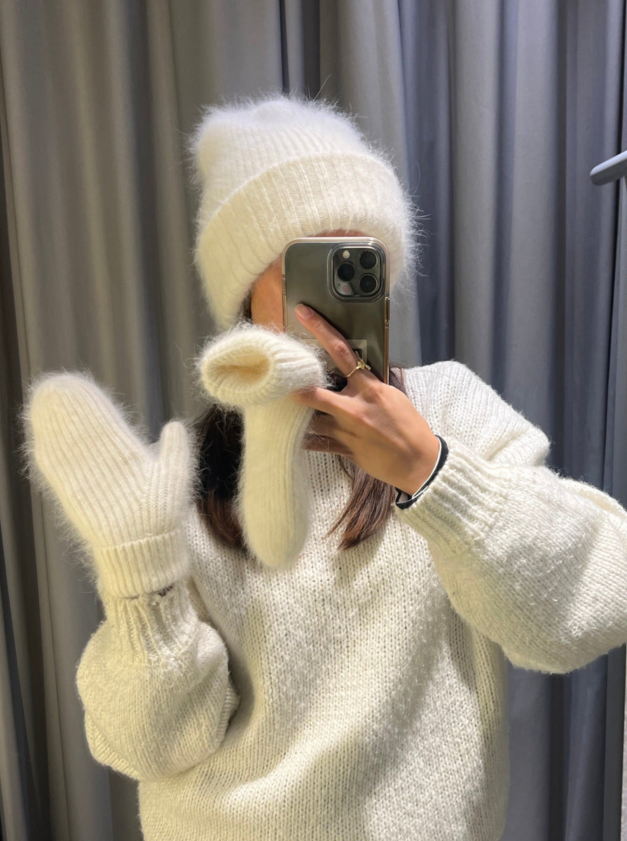 Fluffy mittens - White – Designbysi.se