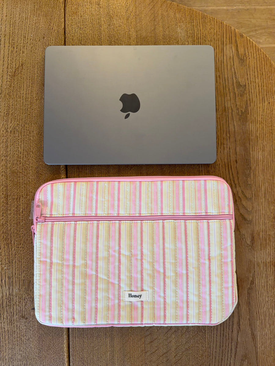 Honey computer sleeve - Pink med lyse gule striber – Designbysi.se