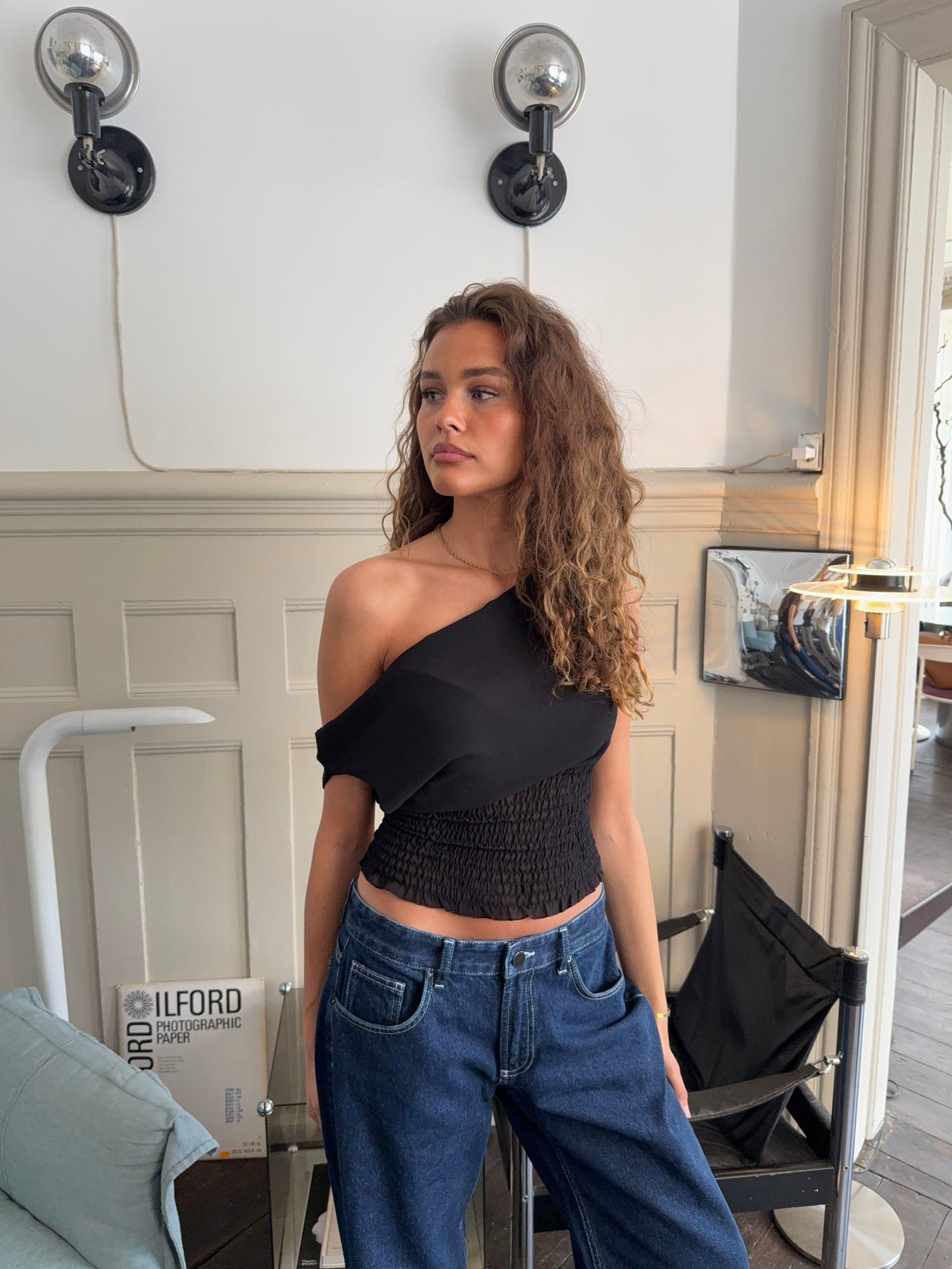 Tanua one shoulder top with smock - Black – Designbysi.se
